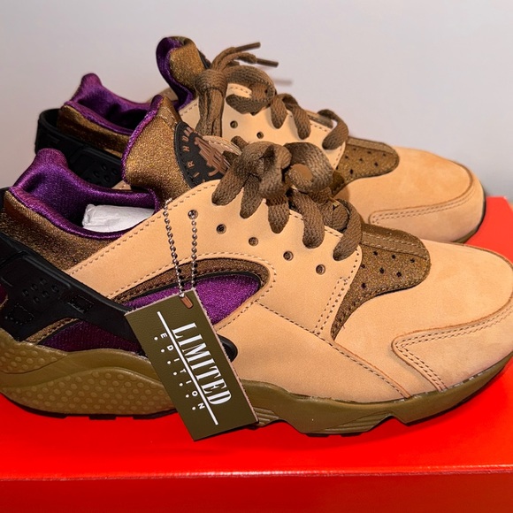 Nike | Shoes | Nike Air Huarache Limited Edition | Poshmark